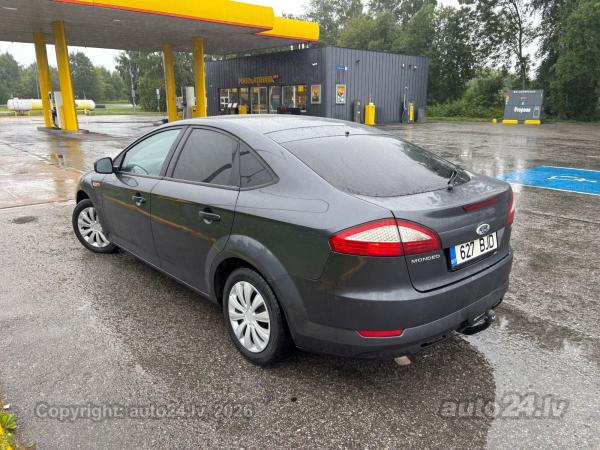 Pelēks Ford Mondeo 2008 Tallina, ar dzinēja tilpumu 1.80 L un nobraukumu 331 tūkst. km par 2290 €, foto 4 vietnē AUTOMOTO.COM.LV