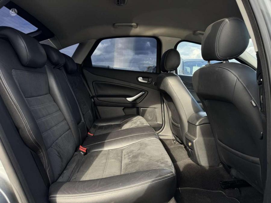 Grey Ford Mondeo 2008 in Vilnius, with an engine capacity of 2.00 L and mileage of 298 thousand km for 2190 €, photo 16 on AUTOMOTO.COM.LV