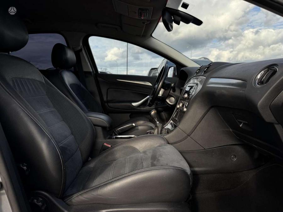 Grey Ford Mondeo 2008 in Vilnius, with an engine capacity of 2.00 L and mileage of 298 thousand km for 2190 €, photo 20 on AUTOMOTO.COM.LV