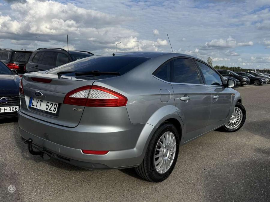 Grey Ford Mondeo 2008 in Vilnius, with an engine capacity of 2.00 L and mileage of 298 thousand km for 2190 €, photo 9 on AUTOMOTO.COM.LV