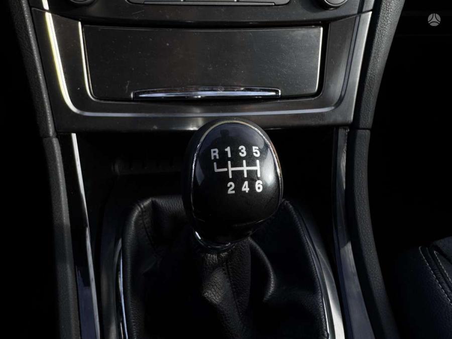 Grey Ford Mondeo 2008 in Vilnius, with an engine capacity of 2.00 L and mileage of 298 thousand km for 2190 €, photo 33 on AUTOMOTO.COM.LV