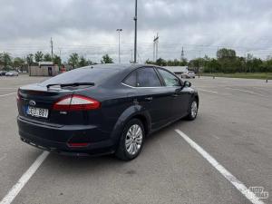 Grey Ford Mondeo 2009 in Siauliai, with an engine capacity of 1.80 L and mileage of 350 thousand km for 1500 €, photo 6 on AUTOMOTO.COM.LV