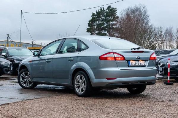 Grey Ford Mondeo 2009 in Riga, with an engine capacity of 1.80 L and mileage of 201 thousand km for 3995 €, photo 2 on AUTOMOTO.COM.LV