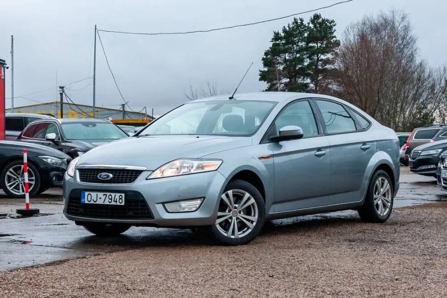 Grey Ford Mondeo 2009 in Riga, with an engine capacity of 1.80 L and mileage of 201 thousand km for 3995 €, photo 4 on AUTOMOTO.COM.LV