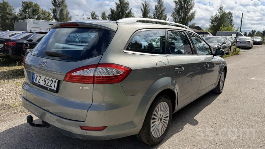 Pelēks Ford Mondeo 2009 Rīga, ar dzinēja tilpumu 1.80 L un nobraukumu 322 tūkst. km par 1100 €, foto 5 vietnē AUTOMOTO.COM.LV
