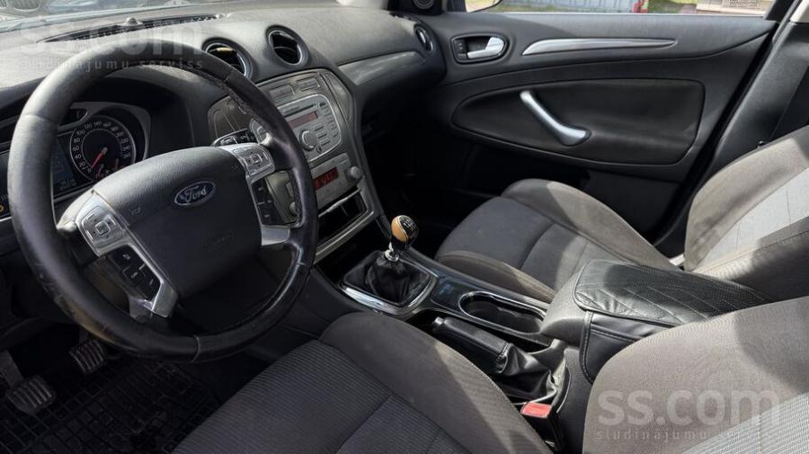 Pelēks Ford Mondeo 2009 Rīga, ar dzinēja tilpumu 1.80 L un nobraukumu 322 tūkst. km par 1100 €, foto 7 vietnē AUTOMOTO.COM.LV
