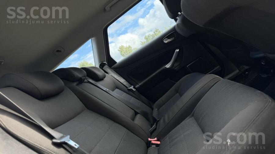Pelēks Ford Mondeo 2009 Rīga, ar dzinēja tilpumu 1.80 L un nobraukumu 322 tūkst. km par 1100 €, foto 10 vietnē AUTOMOTO.COM.LV