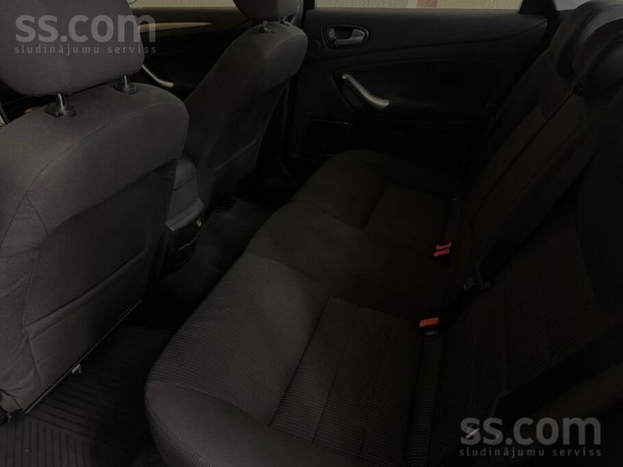 Grey Ford Mondeo 2010 in Riga, with an engine capacity of 1.80 L and mileage of 354 thousand km for 3450 €, photo 12 on AUTOMOTO.COM.LV