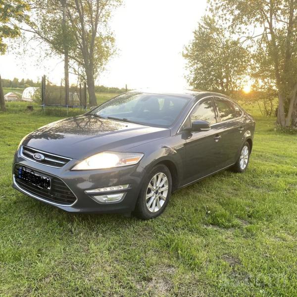 Pelēks Ford Mondeo 2011 Daugavpils, ar dzinēja tilpumu 2.00 L un nobraukumu 250 tūkst. km par 2500 €, foto 1 vietnē AUTOMOTO.COM.LV
