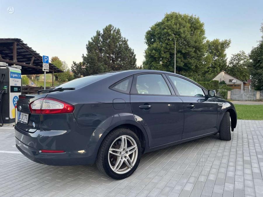 Grey Ford Mondeo 2011 in Alytus, with an engine capacity of 1.56 L and mileage of 107 thousand km for 2850 €, photo 8 on AUTOMOTO.COM.LV