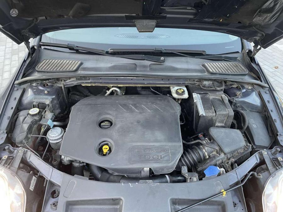 Grey Ford Mondeo 2011 in Alytus, with an engine capacity of 1.56 L and mileage of 107 thousand km for 2850 €, photo 13 on AUTOMOTO.COM.LV