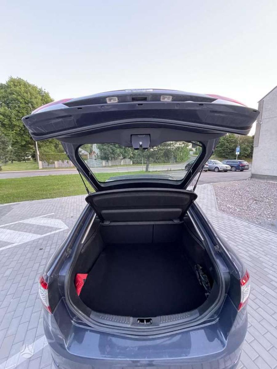 Grey Ford Mondeo 2011 in Alytus, with an engine capacity of 1.56 L and mileage of 107 thousand km for 2850 €, photo 15 on AUTOMOTO.COM.LV