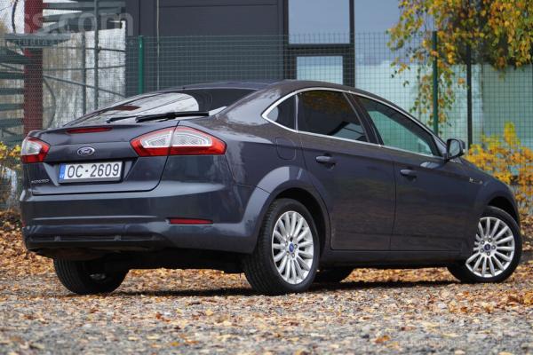 Pelēks Ford Mondeo 2012 Rīga, ar dzinēja tilpumu 2.00 L un nobraukumu 333 tūkst. km par 3990 €, foto 6 vietnē AUTOMOTO.COM.LV