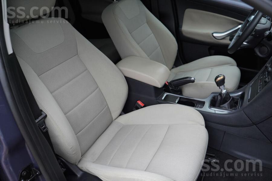 Grey Ford Mondeo 2012 in Riga, with an engine capacity of 2.00 L and mileage of 333 thousand km for 3990 €, photo 13 on AUTOMOTO.COM.LV
