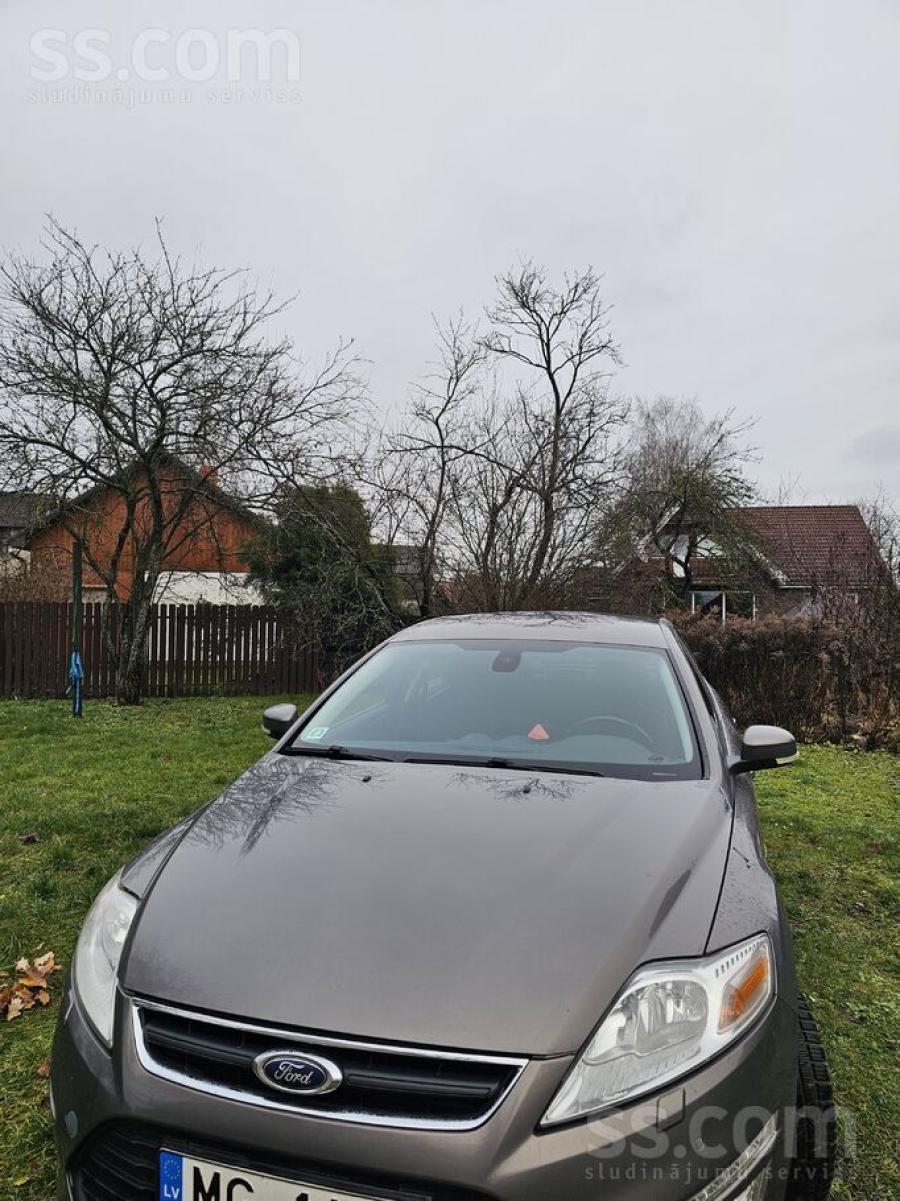Grey Ford Mondeo 2012 in Valmiera, with an engine capacity of 2.00 L and mileage of 332 thousand km for 3900 €, photo 4 on AUTOMOTO.COM.LV