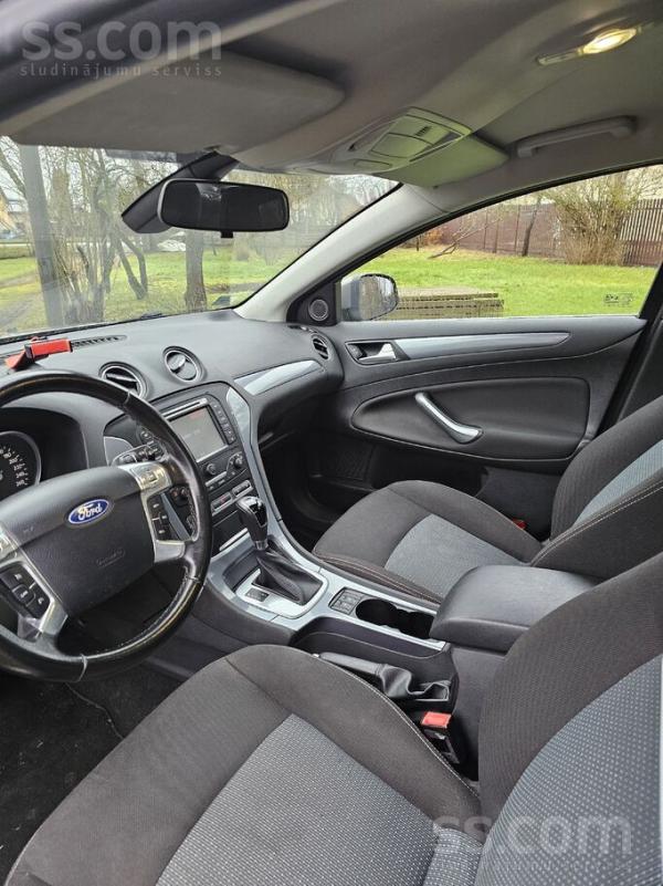 Grey Ford Mondeo 2012 in Valmiera, with an engine capacity of 2.00 L and mileage of 332 thousand km for 3900 €, photo 8 on AUTOMOTO.COM.LV