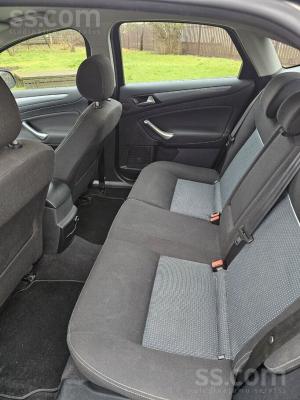 Grey Ford Mondeo 2012 in Valmiera, with an engine capacity of 2.00 L and mileage of 332 thousand km for 3900 €, photo 11 on AUTOMOTO.COM.LV