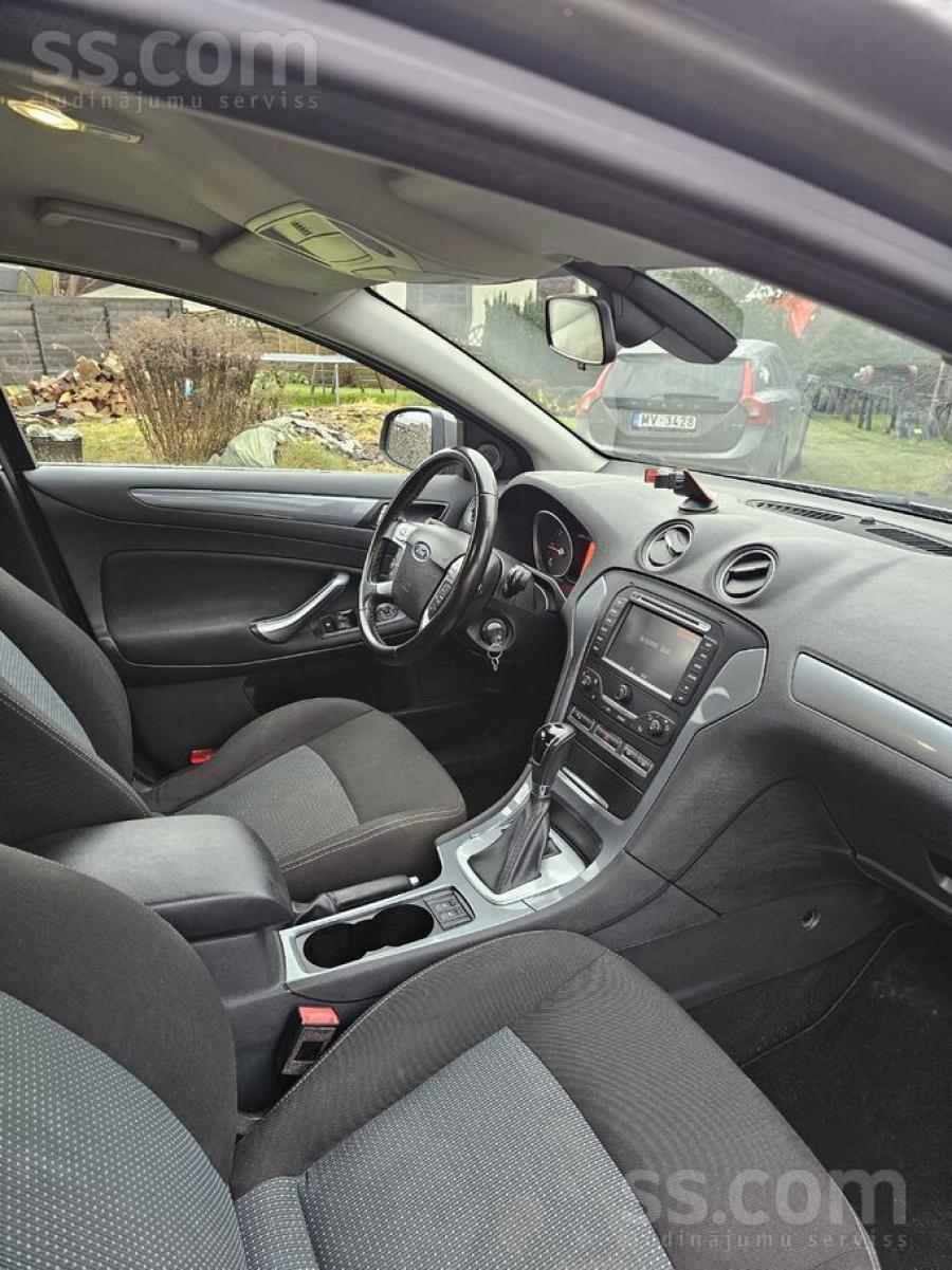 Grey Ford Mondeo 2012 in Valmiera, with an engine capacity of 2.00 L and mileage of 332 thousand km for 3900 €, photo 13 on AUTOMOTO.COM.LV