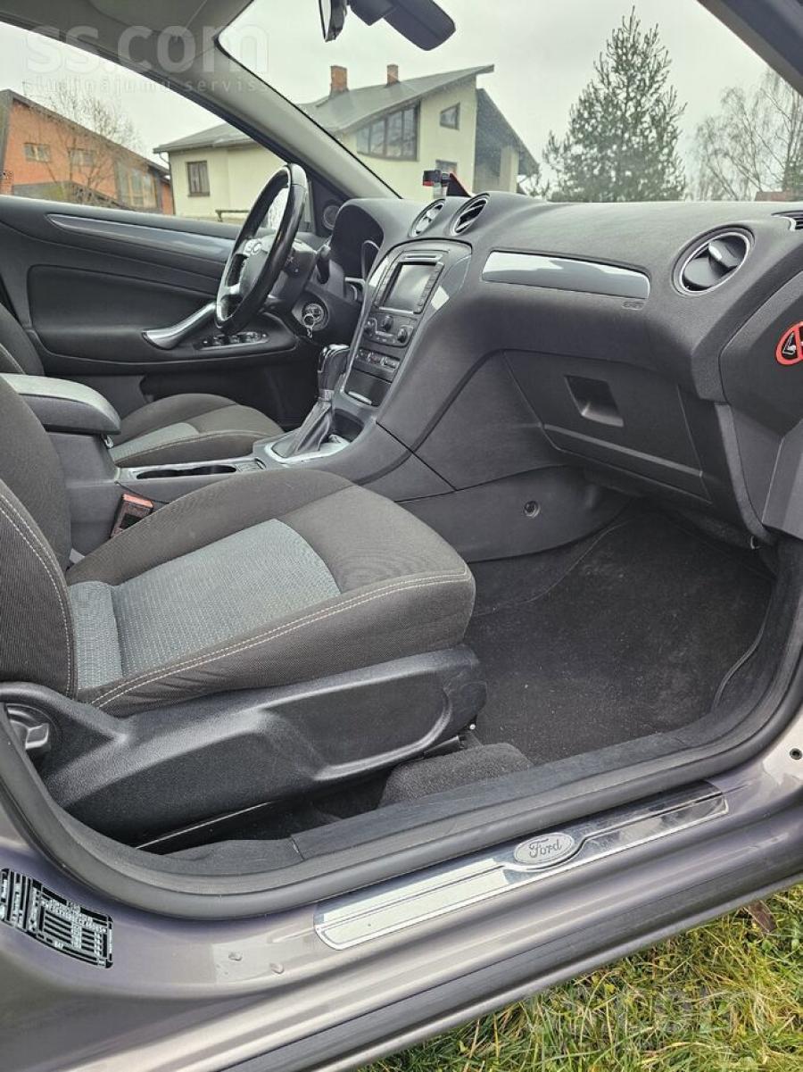 Grey Ford Mondeo 2012 in Valmiera, with an engine capacity of 2.00 L and mileage of 332 thousand km for 3900 €, photo 14 on AUTOMOTO.COM.LV