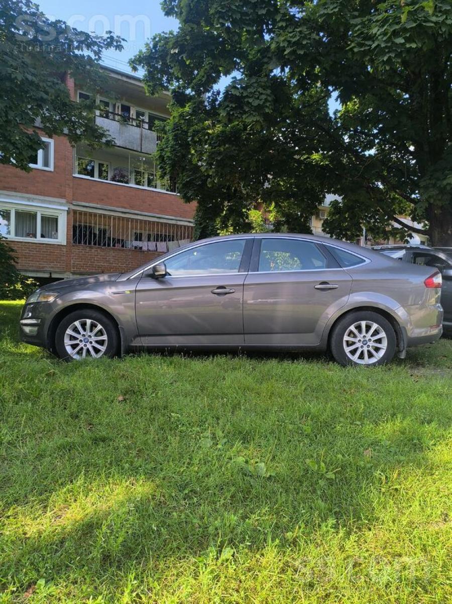 Pelēks Ford Mondeo 2012 Rīga, ar dzinēja tilpumu 2.00 L un nobraukumu 230 tūkst. km par 3199 €, foto 3 vietnē AUTOMOTO.COM.LV