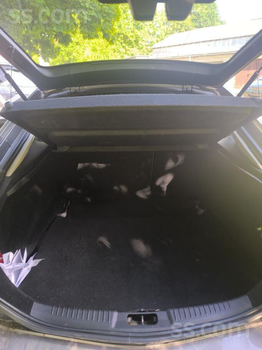Pelēks Ford Mondeo 2012 Rīga, ar dzinēja tilpumu 2.00 L un nobraukumu 230 tūkst. km par 3199 €, foto 12 vietnē AUTOMOTO.COM.LV