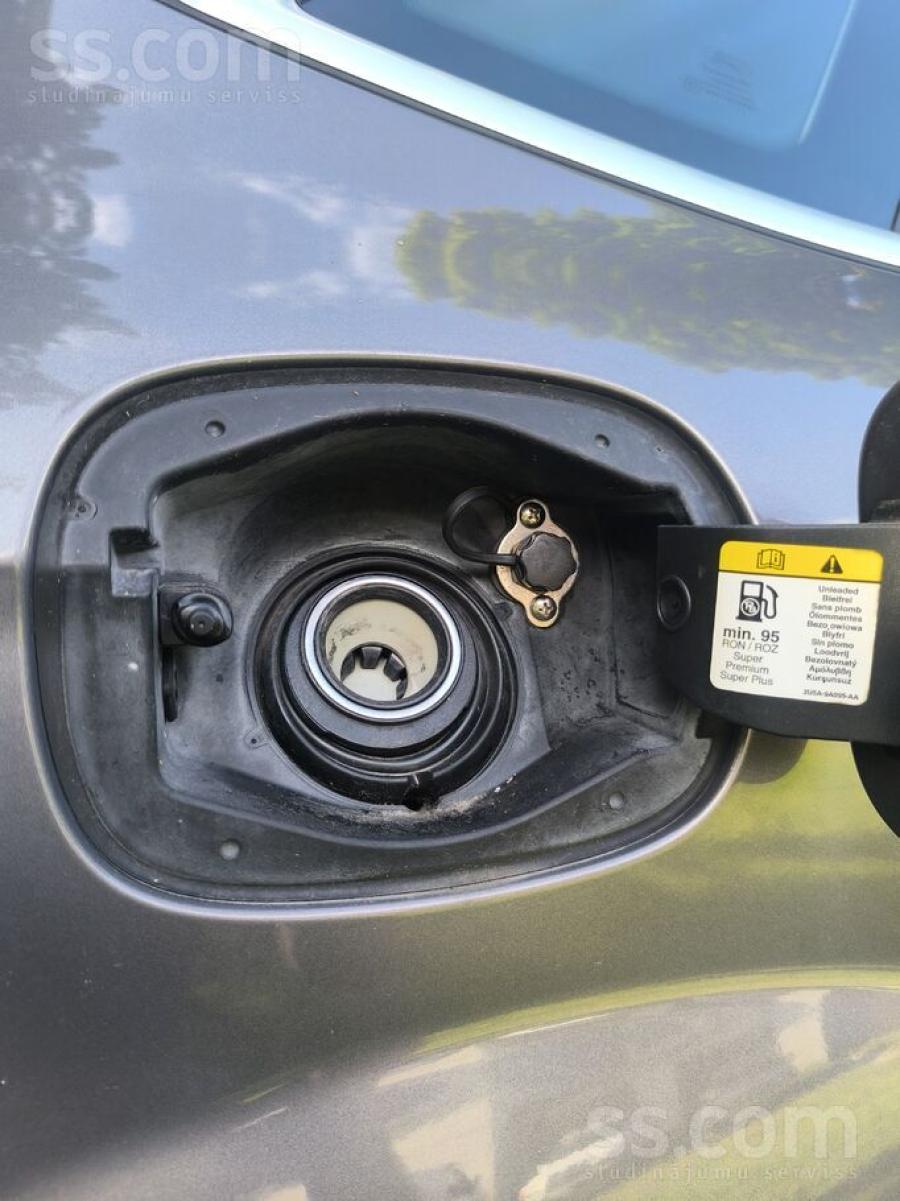 Pelēks Ford Mondeo 2012 Rīga, ar dzinēja tilpumu 2.00 L un nobraukumu 230 tūkst. km par 3199 €, foto 19 vietnē AUTOMOTO.COM.LV