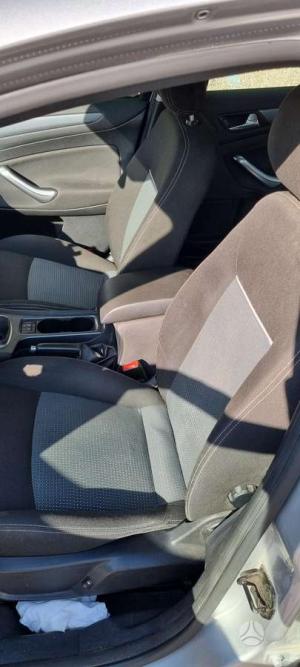 Pelēks Ford Mondeo 2012 Kauņa, ar dzinēja tilpumu 2.00 L un nobraukumu 286 tūkst. km par 2600 €, foto 5 vietnē AUTOMOTO.COM.LV