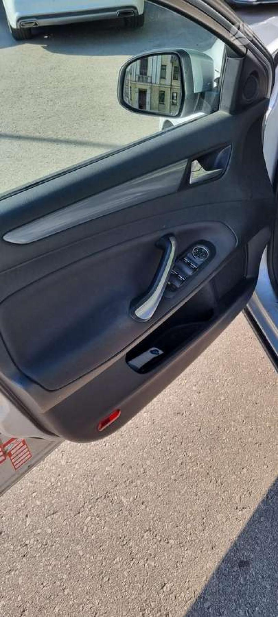 Pelēks Ford Mondeo 2012 Kauņa, ar dzinēja tilpumu 2.00 L un nobraukumu 286 tūkst. km par 2600 €, foto 6 vietnē AUTOMOTO.COM.LV