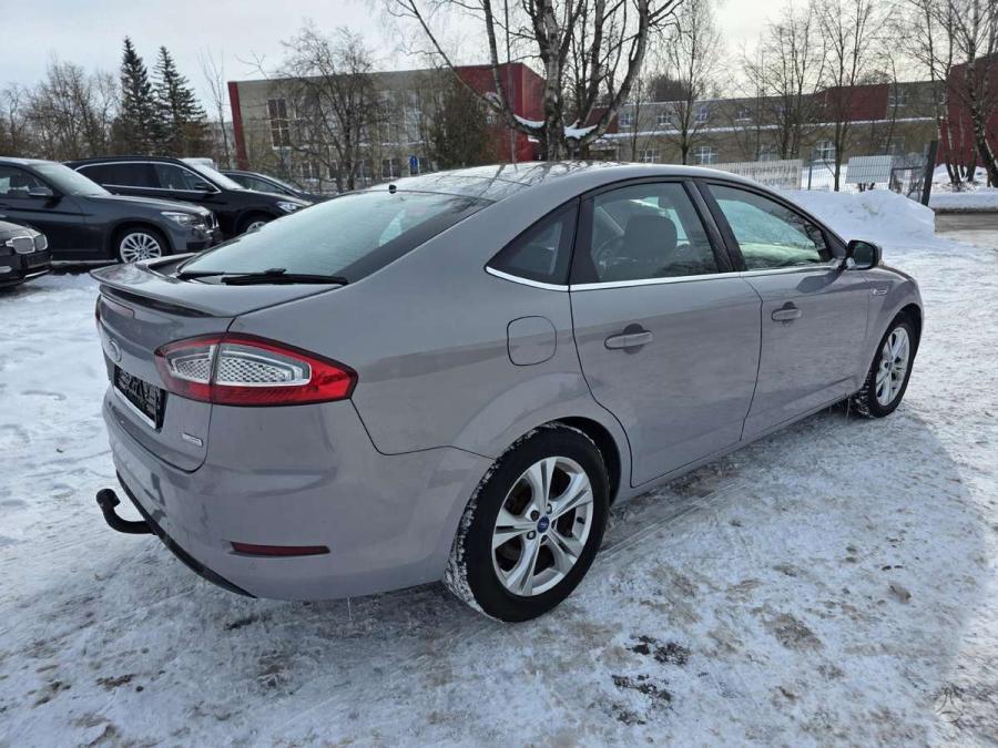 Grey Ford Mondeo 2013 in Telschi, with an engine capacity of 1.56 L and mileage of 267 thousand km for 3450 €, photo 9 on AUTOMOTO.COM.LV