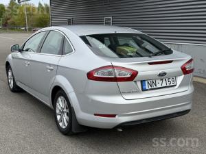 Pelēks Ford Mondeo 2013 Rīga, ar dzinēja tilpumu 2.00 L un nobraukumu 189 tūkst. km par 4700 €, foto 3 vietnē AUTOMOTO.COM.LV