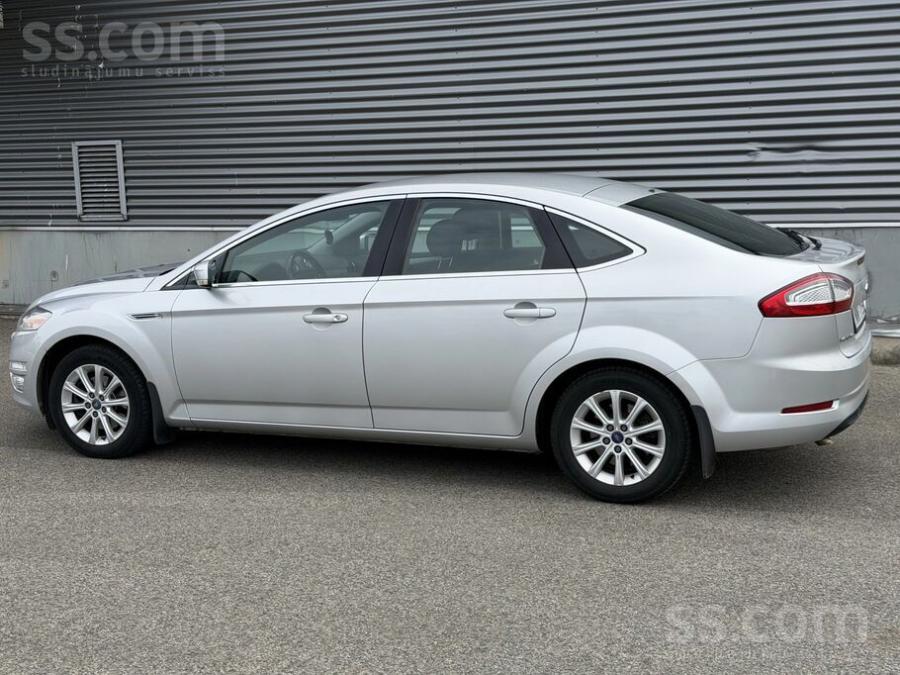 Pelēks Ford Mondeo 2013 Rīga, ar dzinēja tilpumu 2.00 L un nobraukumu 189 tūkst. km par 4700 €, foto 4 vietnē AUTOMOTO.COM.LV