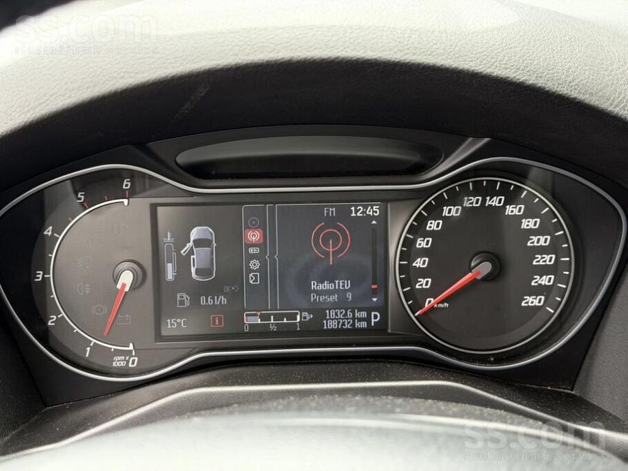 Pelēks Ford Mondeo 2013 Rīga, ar dzinēja tilpumu 2.00 L un nobraukumu 189 tūkst. km par 4700 €, foto 7 vietnē AUTOMOTO.COM.LV