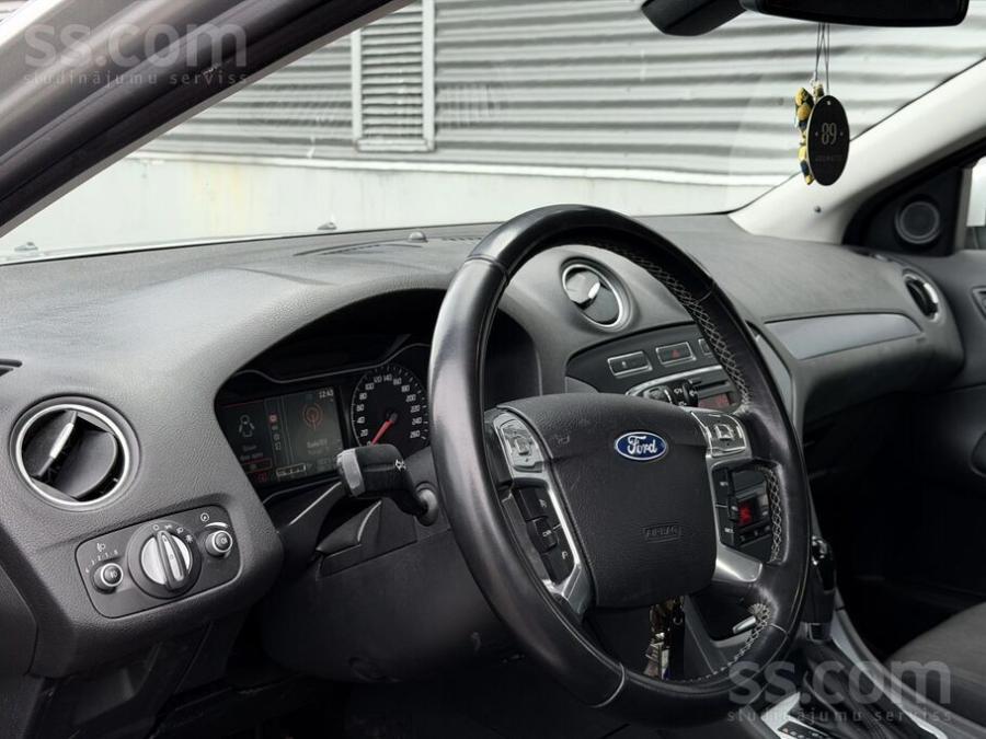 Pelēks Ford Mondeo 2013 Rīga, ar dzinēja tilpumu 2.00 L un nobraukumu 189 tūkst. km par 4700 €, foto 10 vietnē AUTOMOTO.COM.LV