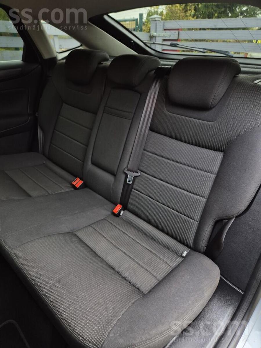 Pelēks Ford Mondeo 2013 Jelgava, ar dzinēja tilpumu 2.00 L un nobraukumu 188 tūkst. km par 5550 €, foto 10 vietnē AUTOMOTO.COM.LV