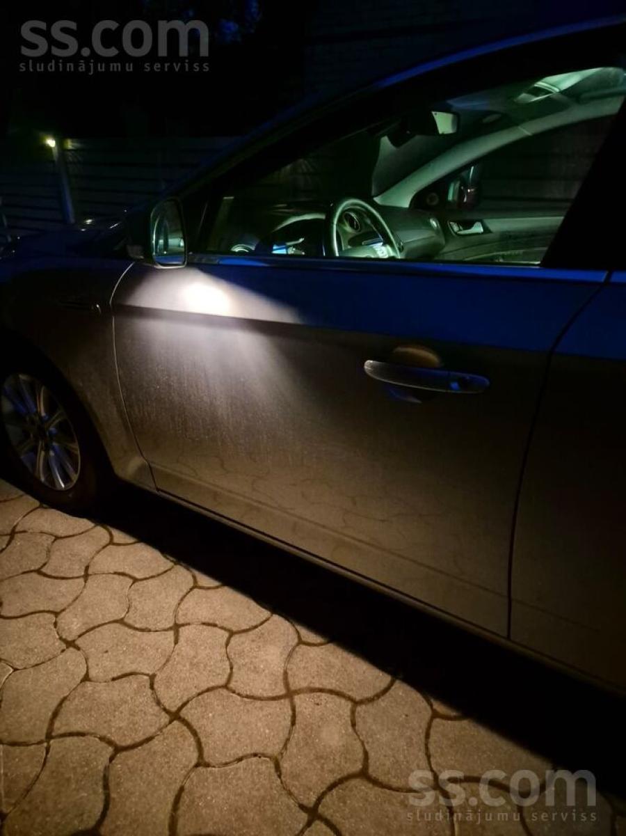 Pelēks Ford Mondeo 2013 Jelgava, ar dzinēja tilpumu 2.00 L un nobraukumu 188 tūkst. km par 5550 €, foto 25 vietnē AUTOMOTO.COM.LV