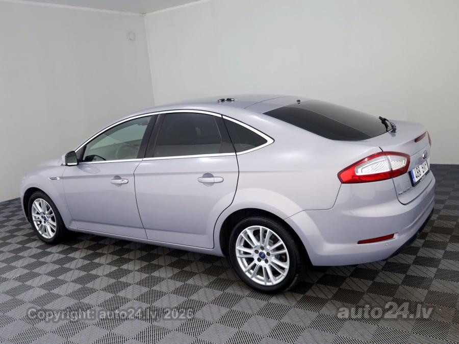 Pelēks Ford Mondeo 2014 Tallina, ar dzinēja tilpumu 2.00 L un nobraukumu 349 tūkst. km par 2999 €, foto 5 vietnē AUTOMOTO.COM.LV