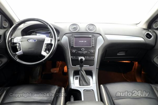 Pelēks Ford Mondeo 2014 Tallina, ar dzinēja tilpumu 2.00 L un nobraukumu 349 tūkst. km par 2999 €, foto 5 vietnē AUTOMOTO.COM.LV