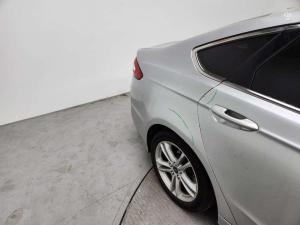 Pelēks Ford Mondeo 2015 Viļņa, ar dzinēja tilpumu 2.00 L un nobraukumu 240 tūkst. km par 7744 €, foto 17 vietnē AUTOMOTO.COM.LV