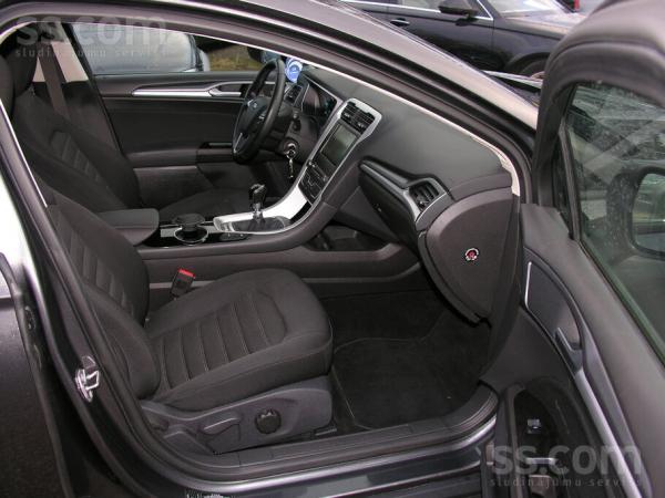 Pelēks Ford Mondeo 2015 Rīga, ar dzinēja tilpumu 2.00 L un nobraukumu 199 tūkst. km par 8350 €, foto 6 vietnē AUTOMOTO.COM.LV