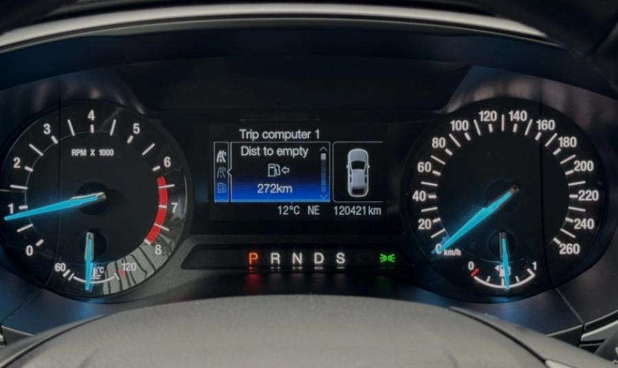 Pelēks Ford Mondeo 2015 Rīga, ar dzinēja tilpumu 1.50 L un nobraukumu 121 tūkst. km par 9200 €, foto 20 vietnē AUTOMOTO.COM.LV