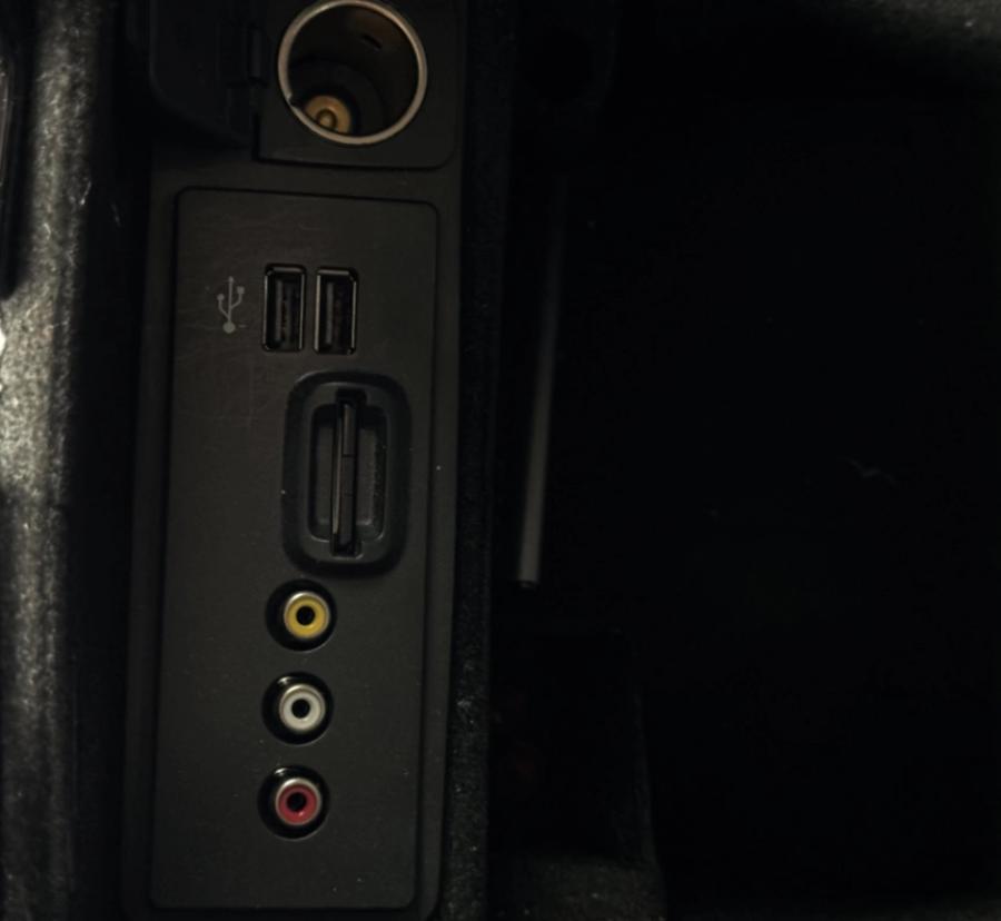 Pelēks Ford Mondeo 2015 Rīga, ar dzinēja tilpumu 1.50 L un nobraukumu 121 tūkst. km par 9200 €, foto 23 vietnē AUTOMOTO.COM.LV