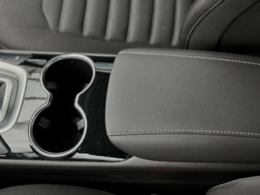 Pelēks Ford Mondeo 2015 Rīga, ar dzinēja tilpumu 1.50 L un nobraukumu 121 tūkst. km par 9200 €, foto 24 vietnē AUTOMOTO.COM.LV