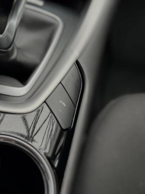 Pelēks Ford Mondeo 2015 Rīga, ar dzinēja tilpumu 1.50 L un nobraukumu 121 tūkst. km par 9200 €, foto 25 vietnē AUTOMOTO.COM.LV