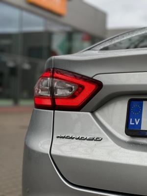 Pelēks Ford Mondeo 2015 Rīga, ar dzinēja tilpumu 1.50 L un nobraukumu 121 tūkst. km par 9200 €, foto 35 vietnē AUTOMOTO.COM.LV
