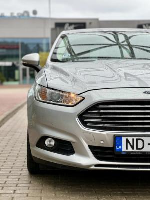 Pelēks Ford Mondeo 2015 Rīga, ar dzinēja tilpumu 1.50 L un nobraukumu 121 tūkst. km par 9200 €, foto 36 vietnē AUTOMOTO.COM.LV