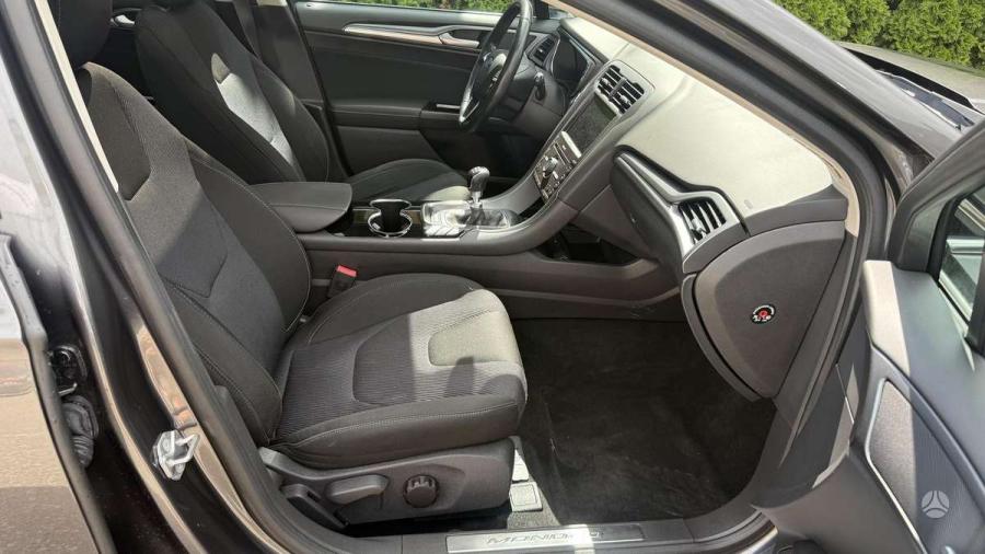 Grey Ford Mondeo 2015 in Kaunas, with an engine capacity of 1.50 L and mileage of 273 thousand km for 6750 €, photo 15 on AUTOMOTO.COM.LV