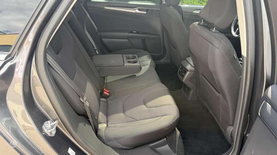 Grey Ford Mondeo 2015 in Kaunas, with an engine capacity of 1.50 L and mileage of 273 thousand km for 6750 €, photo 16 on AUTOMOTO.COM.LV