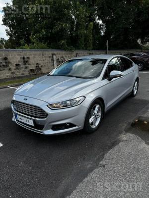Pelēks Ford Mondeo 2015 Rīga, ar dzinēja tilpumu 1.50 L un nobraukumu 147 tūkst. km par 6500 €, foto 3 vietnē AUTOMOTO.COM.LV
