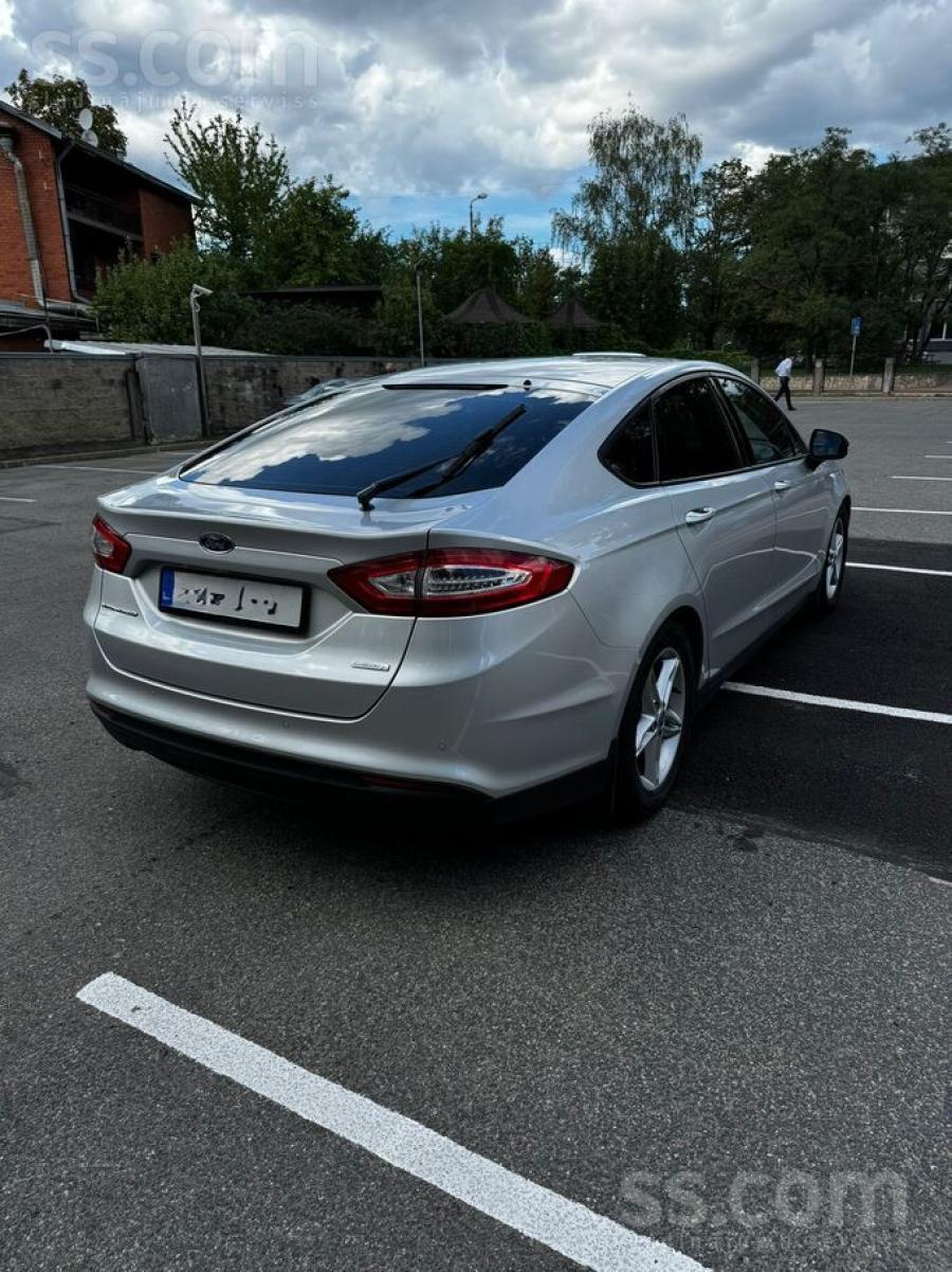 Pelēks Ford Mondeo 2015 Rīga, ar dzinēja tilpumu 1.50 L un nobraukumu 147 tūkst. km par 6500 €, foto 5 vietnē AUTOMOTO.COM.LV