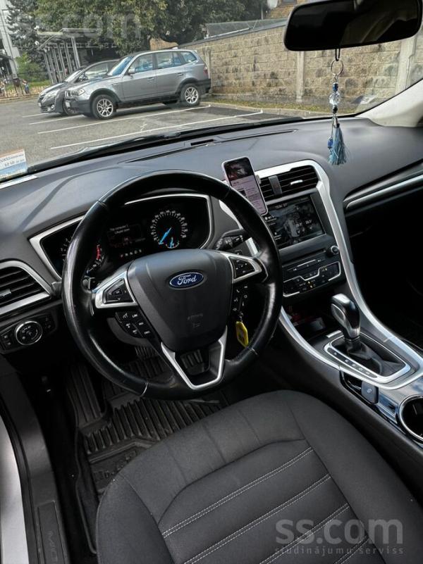 Pelēks Ford Mondeo 2015 Rīga, ar dzinēja tilpumu 1.50 L un nobraukumu 147 tūkst. km par 6500 €, foto 5 vietnē AUTOMOTO.COM.LV